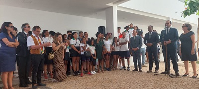 Ministros da Educação de Portugal e de Cabo Verde na EPCV - Escola ...