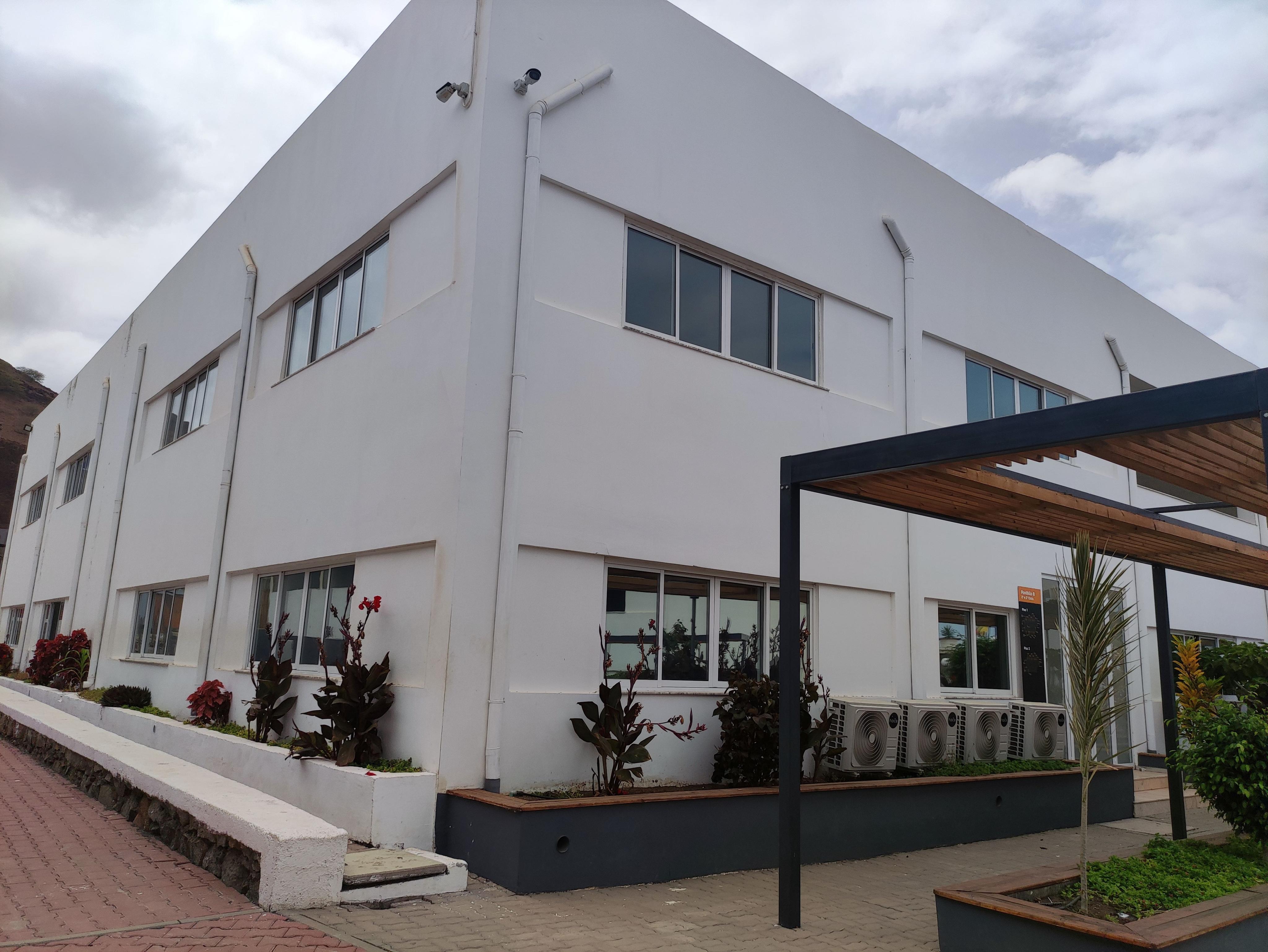 Pavilhão B - Escola Portuguesa de Cabo Verde - Centro de Ensino e ...