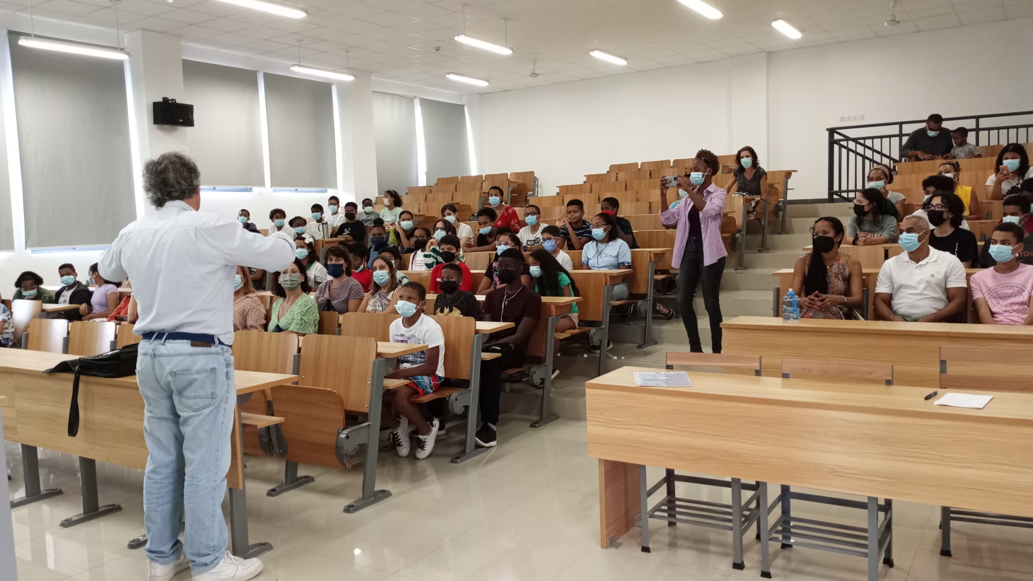 Formação de Cinema - Escola Portuguesa de Cabo Verde - Centro de Ensino ...