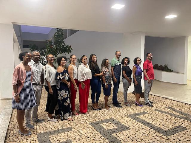 EPCV-CELP/APEE_EPCV - Escola Portuguesa de Cabo Verde - Centro de ...